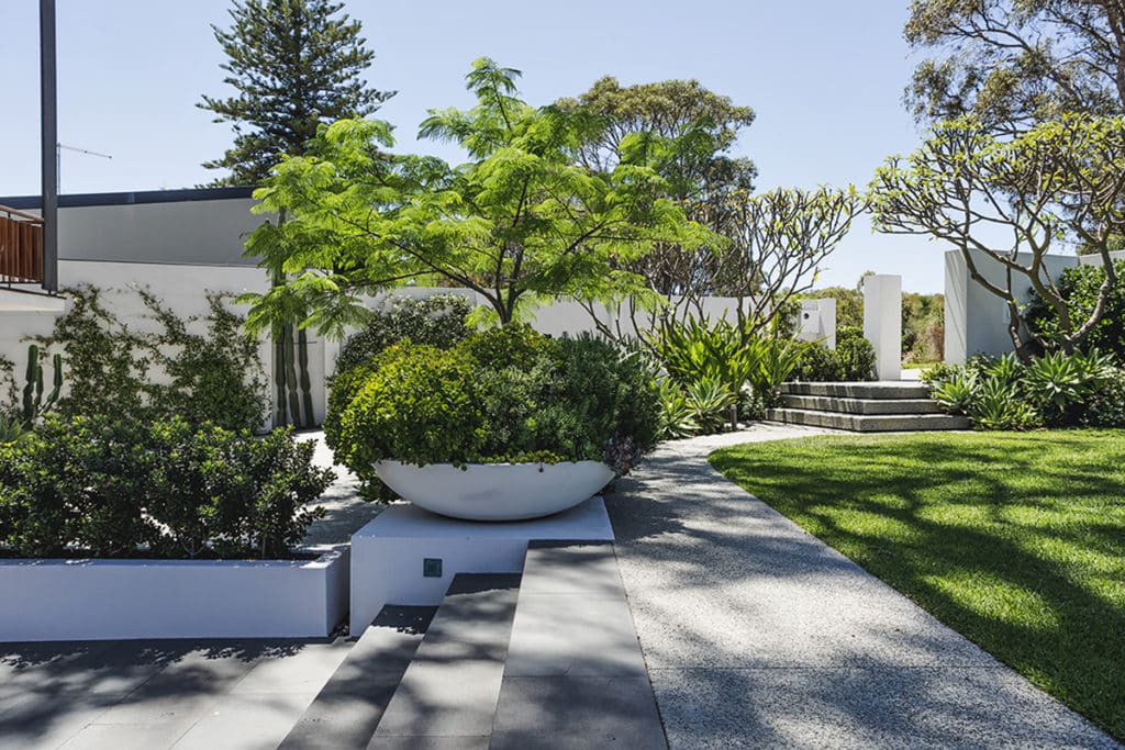 TDL’s Top 5 Luxurious Perth Homes & Gardens - Tim Davies Landscaping